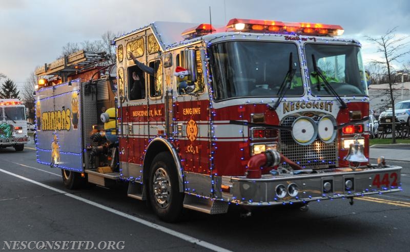 NESCONSET FIRE DEPARTMENT 2015 PARADE OF LIGHTS - Nesconset Fire Department